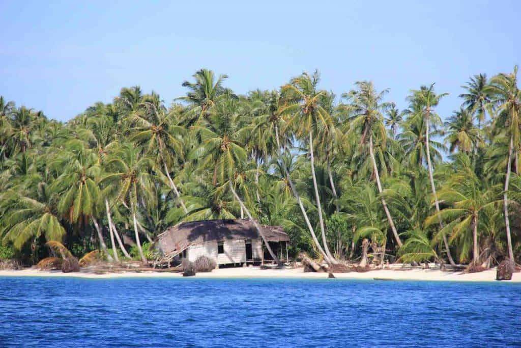 MENTAWAI & NIAS (GRAND SURF BENEATH PREHISTORIC TRIBAL VILLAGES ...